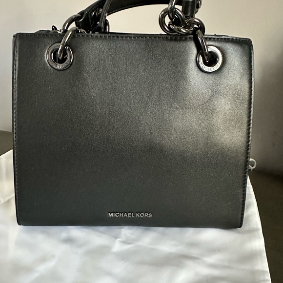Michael Kors | Bags | New With Tags Authentic Michael Kors Black Flora ...